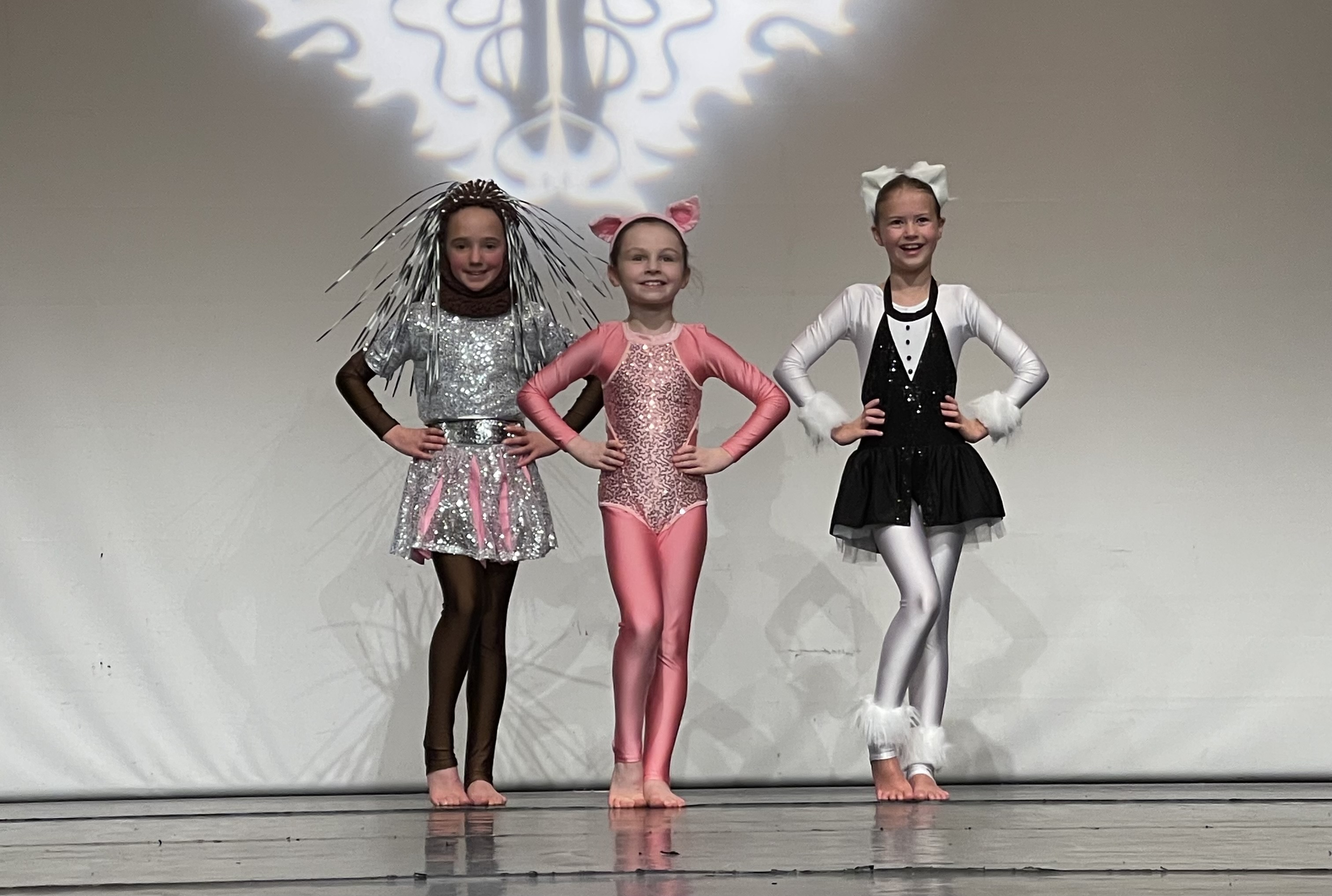 Avril Earl Centre | Home