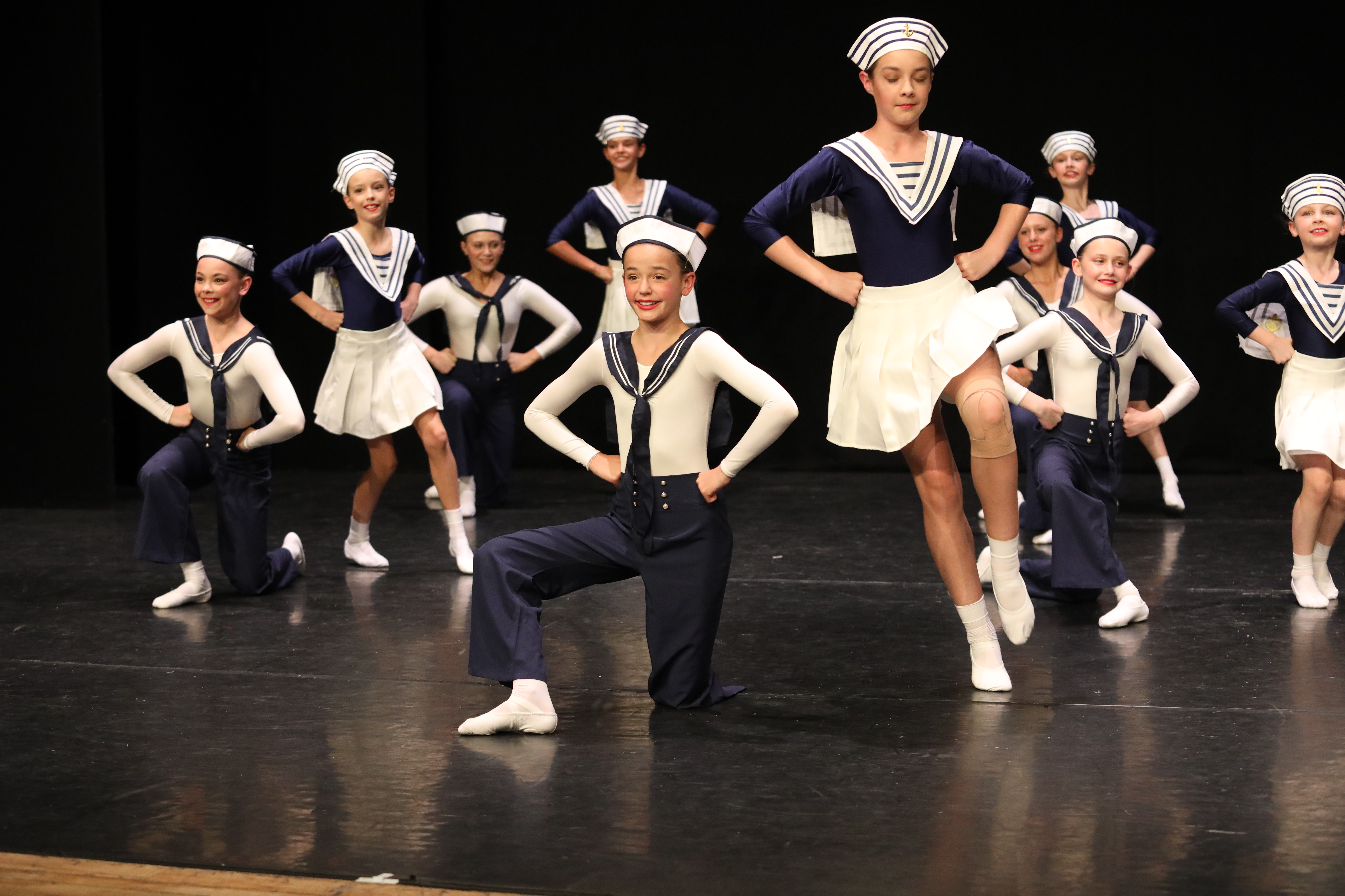 Avril Earl Centre | Home