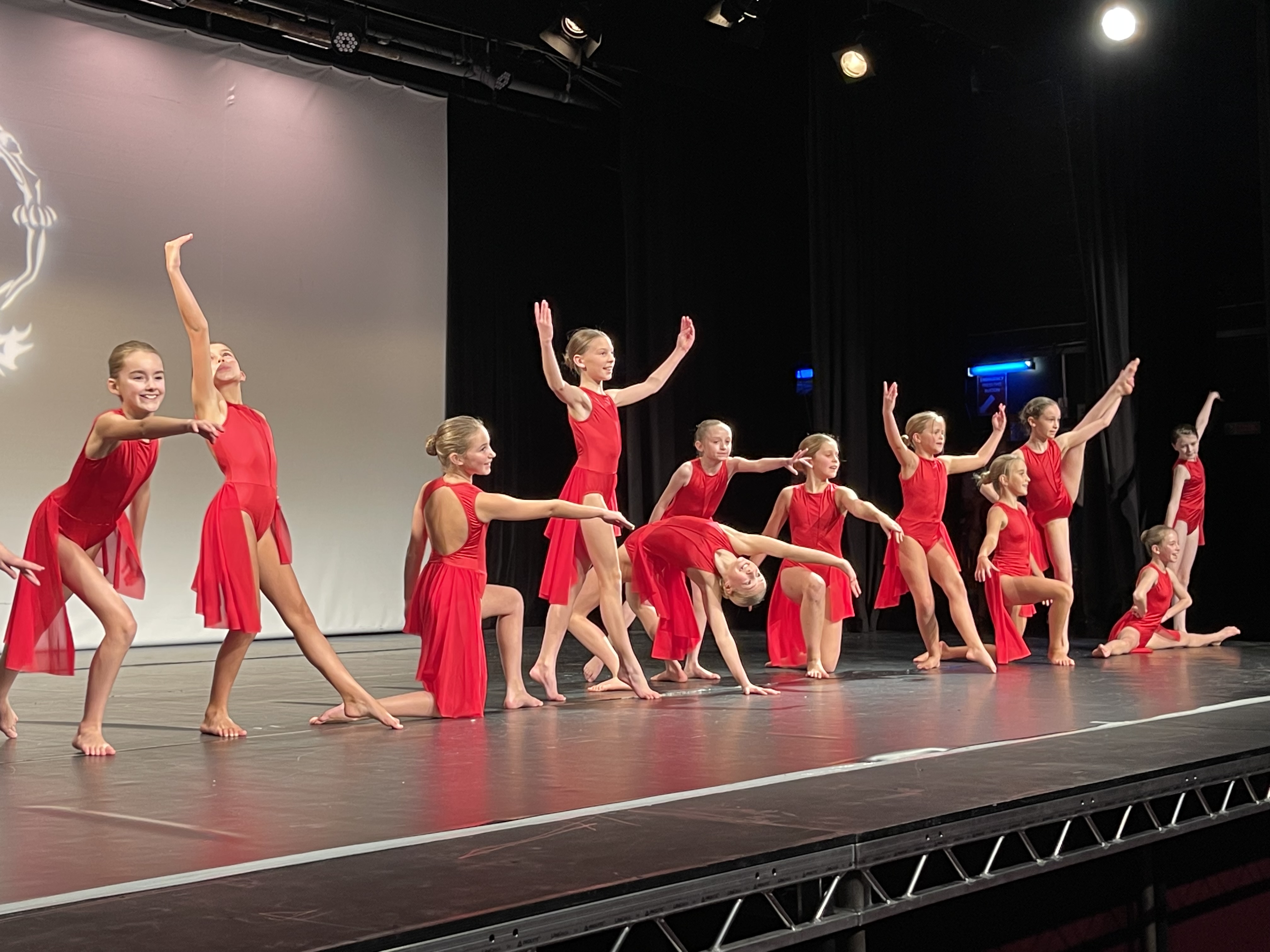 Avril Earl Centre | Home