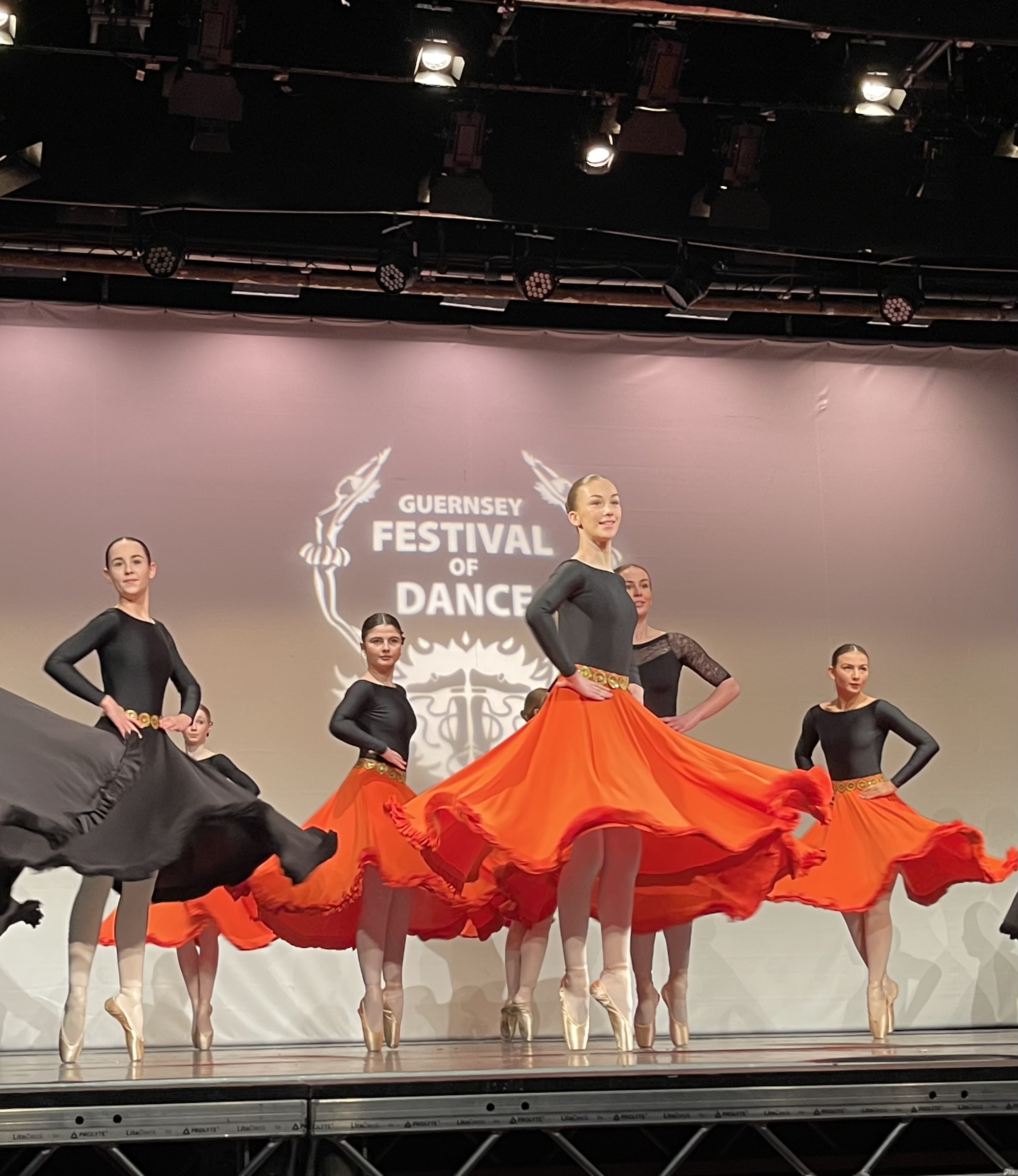 Avril Earl Centre | Home