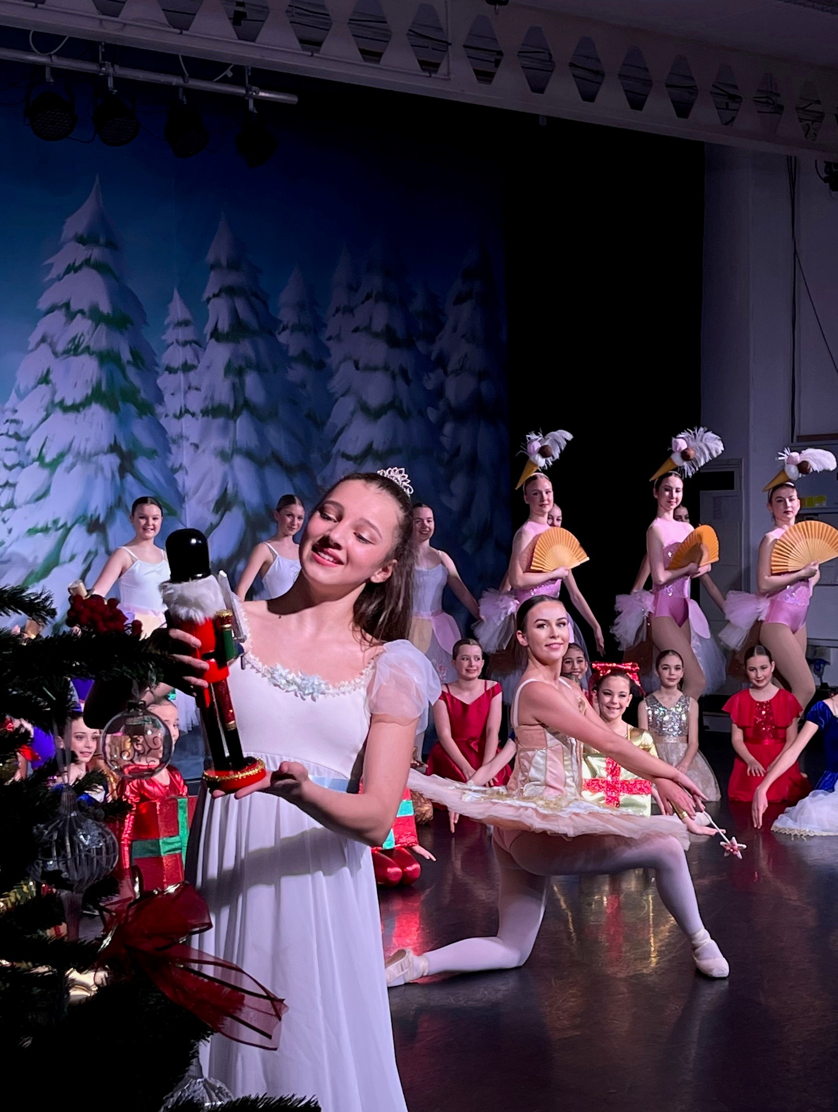 Avril Earl Centre | Home